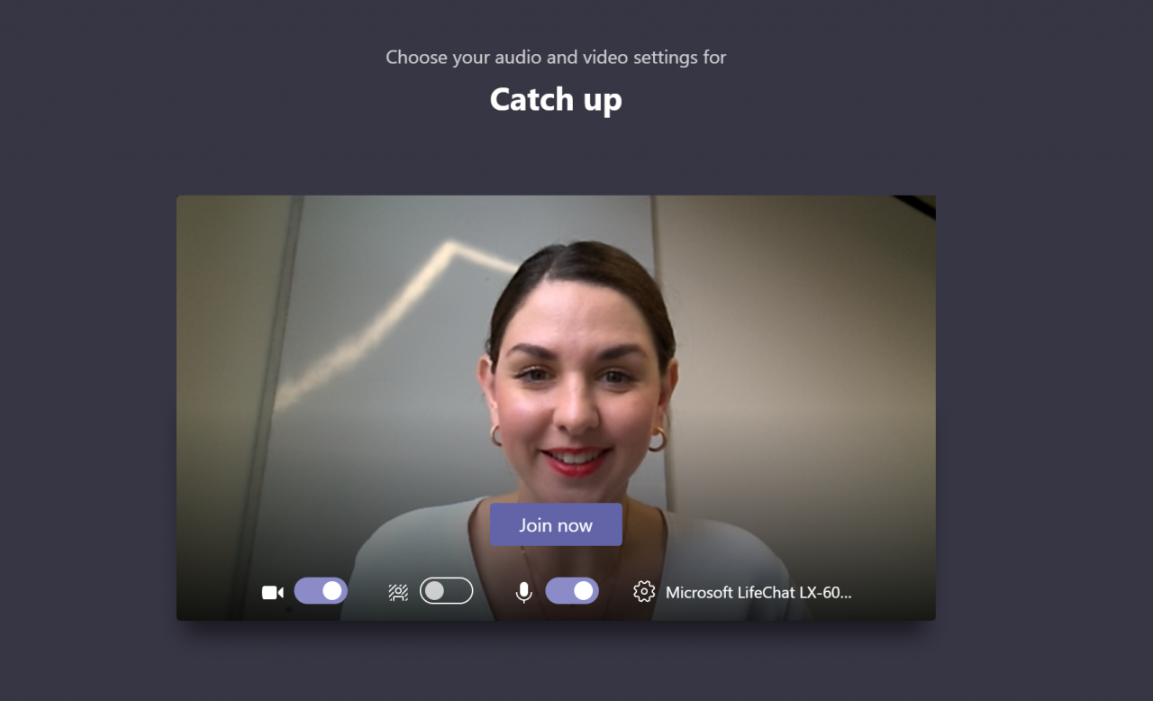 Use Custom Background in Microsoft Teams to work comfortably, in a ...